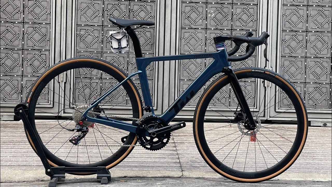 TWITTER R15 PRO MÀU XANH GIÁ 15.000.000 - YouTube