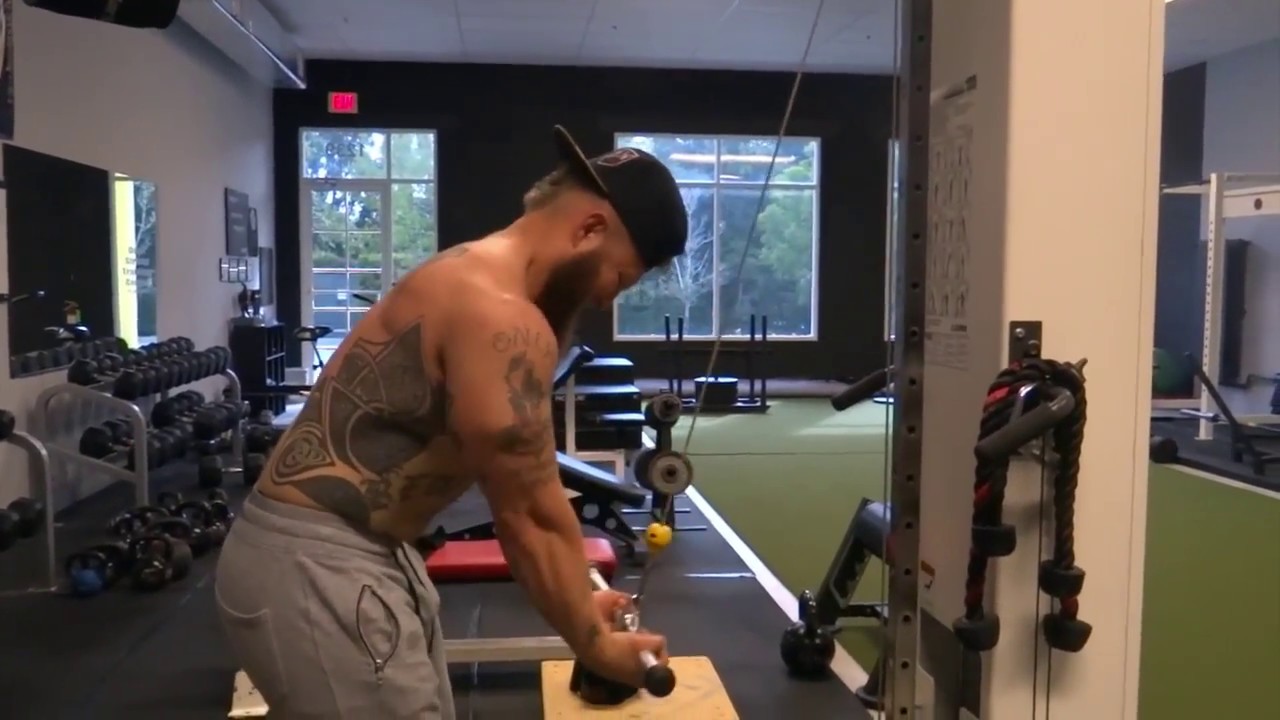 Reverse-Grip Tricep Extension - YouTube