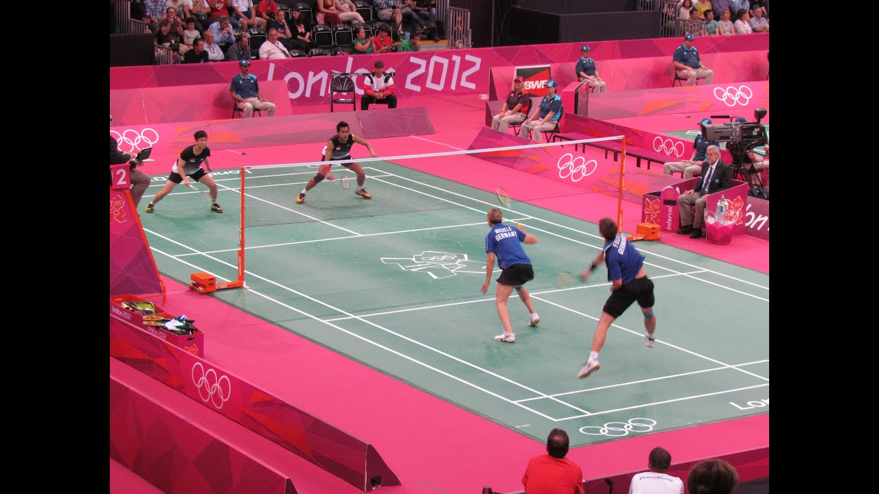 SUNDAY epic badminton match | @HARSHWORLD #singles - YouTube
