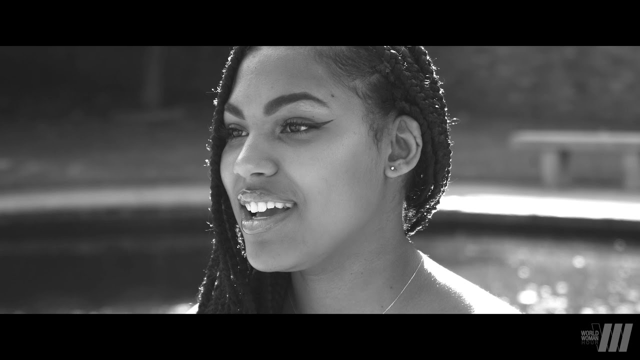 Laura Vee's Instagram, Twitter & Facebook on IDCrawl