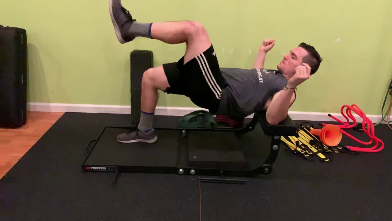 Single Leg Hip Thruster - YouTube