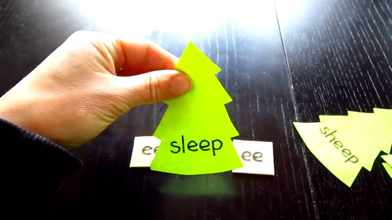 Preschool reading game: Christmas trees with "ee" sounds. - YouTube