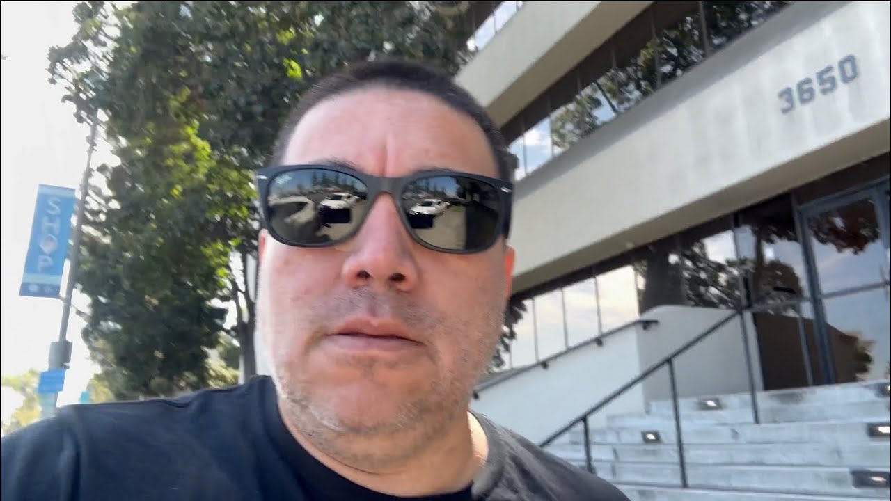 Cita con el dermatólogo - YouTube