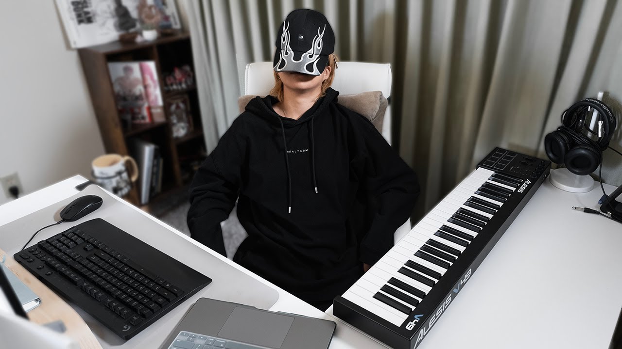 what i (actually) do in a day as a composer I just boyeon. - YouTube
