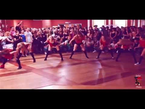 DANCEHALL / TWERK. HALLOWEEN. BIALES.