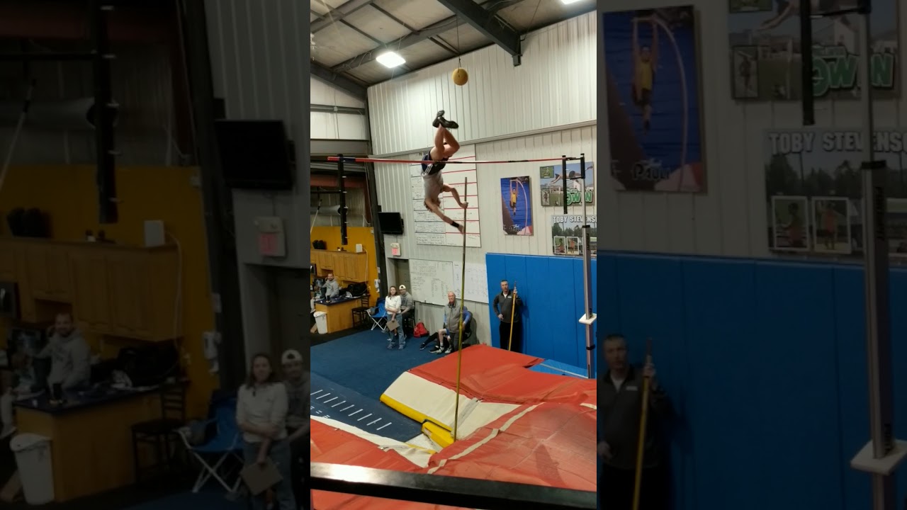 Addison Edwards indoor meet 14.6 12/28/19 - YouTube