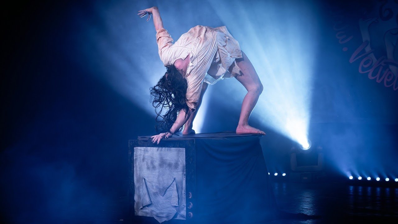 📼 Twisted Nymph - “The Ring” (Contortion Act LIVE) | The Velvet ...