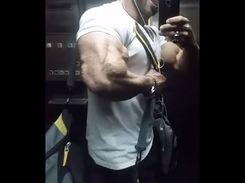 Insane bicep flex worship muscle - YouTube