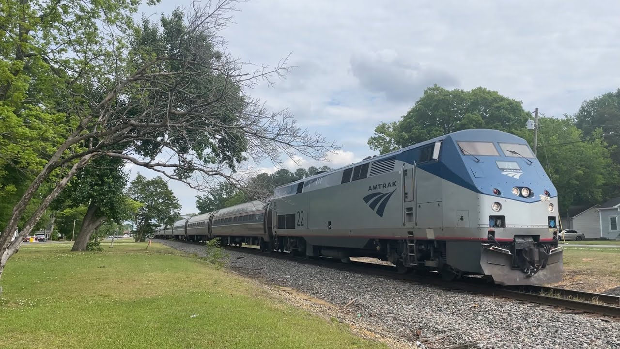 TRAIN CHASE: Amtrak 79 in Selma & Durham, North Carolina - YouTube