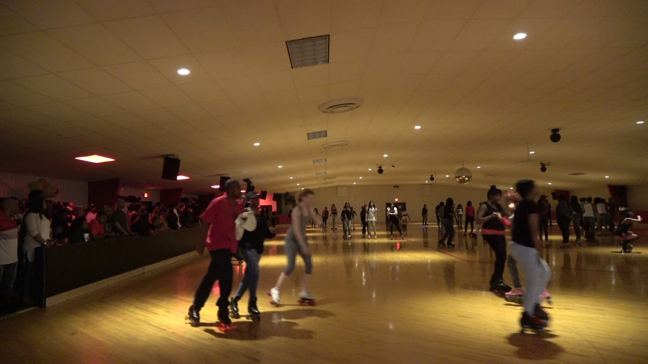 STAR ROLLER RINK 6 - YouTube