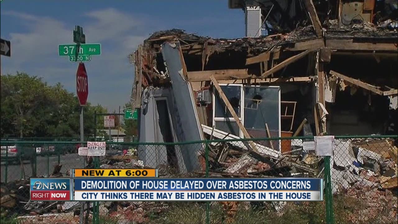 Demolition of house delayed over asbestos concerns - YouTube