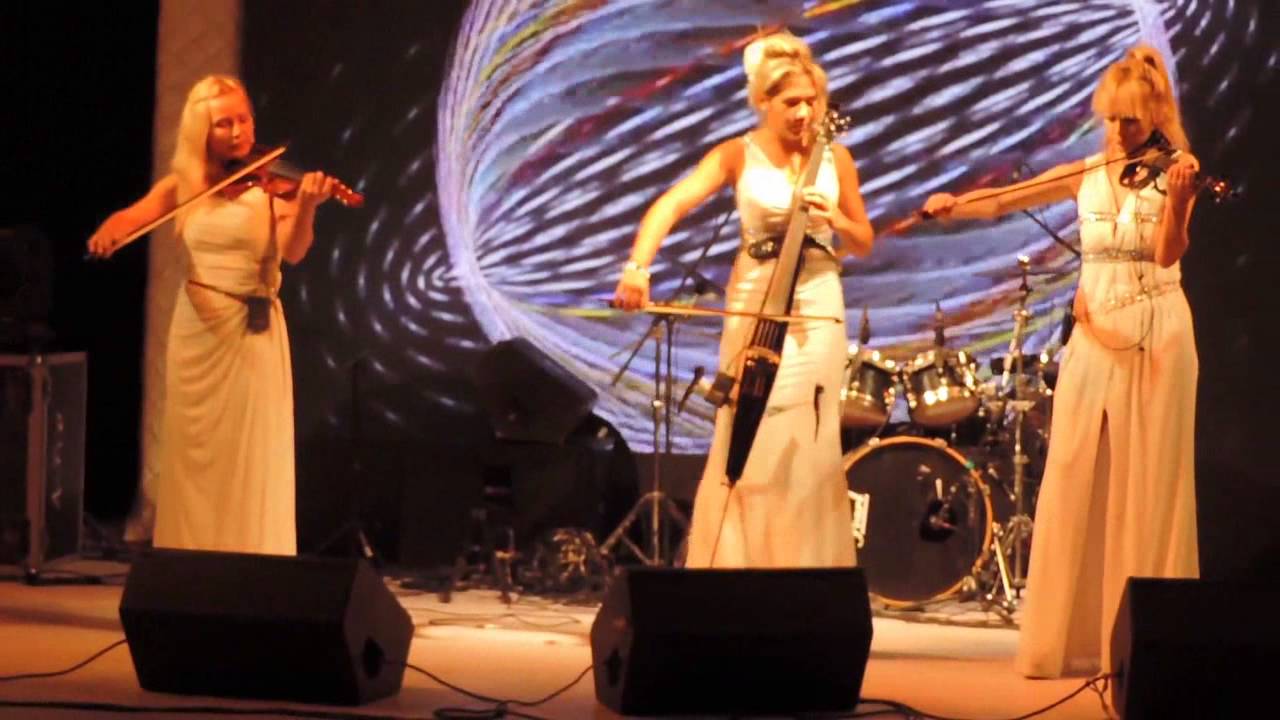 BAND DIVA - YouTube