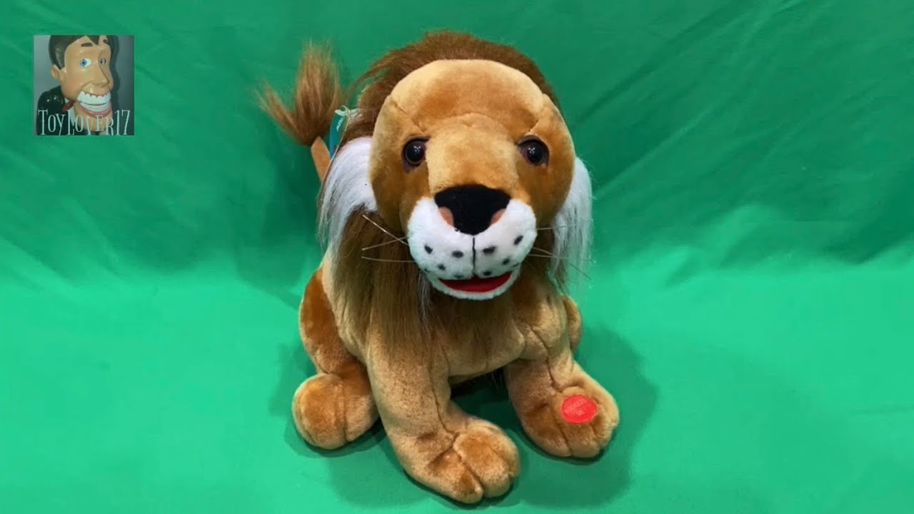 PBC International Lionel The Lion - “The Lion Sleeps Tonight” - YouTube