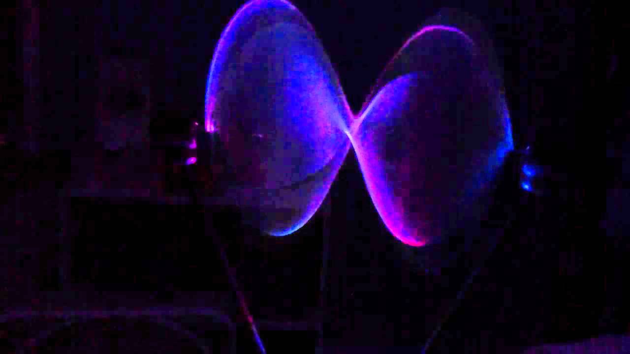 3D Standing Wave Machine-Dark - YouTube