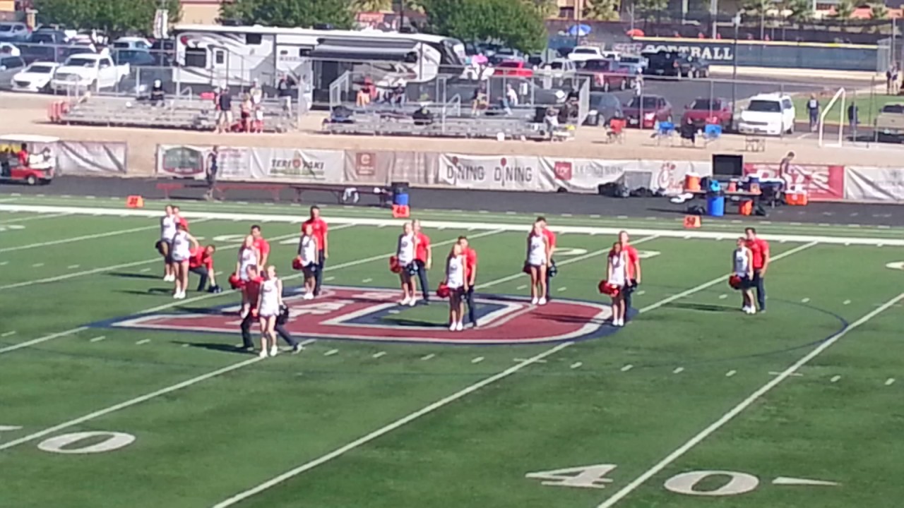 Dixie College Cheerleader Half-time Show - YouTube