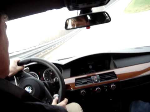 m5board.com member testdrives the M5 E60 on a speedoval in Netherlands ...