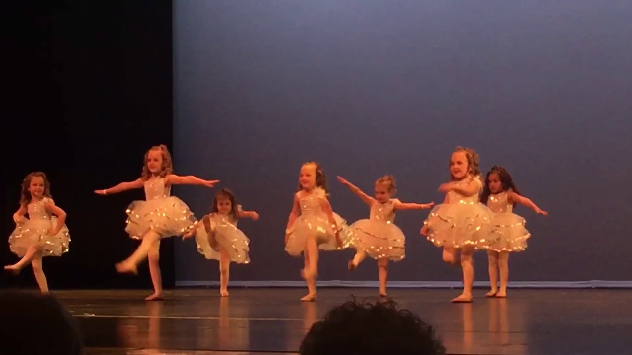 Clementines First Dance Recital, 6/16/18 - YouTube