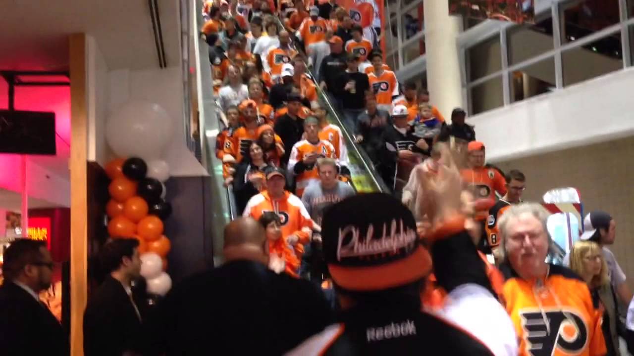 The Flyers fans are restless - YouTube