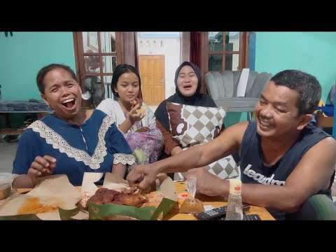 MAK E = TEROSNO NDUK KOWE NUKOKNO PANGANAN ENAK TEROS SIKILE PAK E WES ...