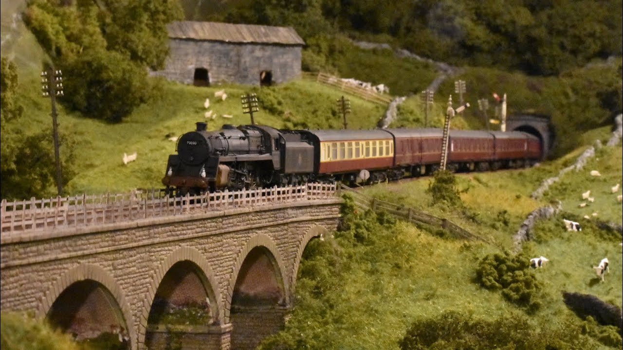 Settle and Carlisle - Yorkshire Dales Model Railway - YouTube