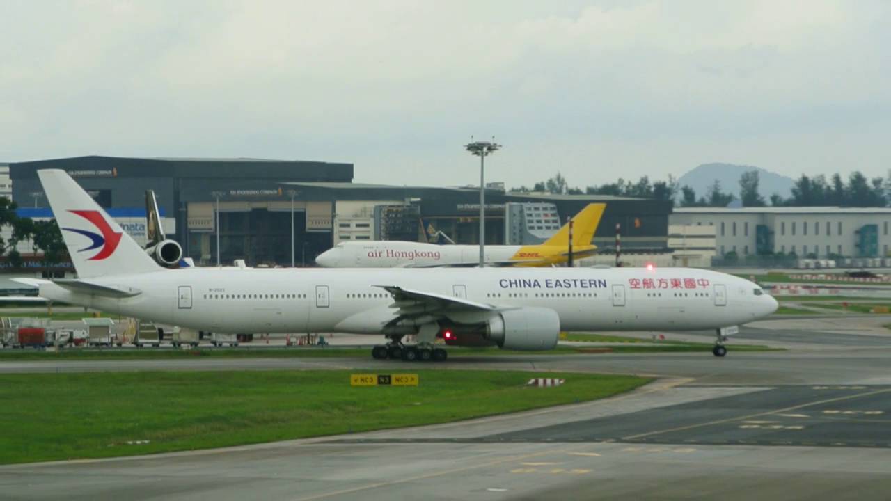 Worst livery ever? China Eastern Boeing 777-39P(ER) B-2022 New livery ...