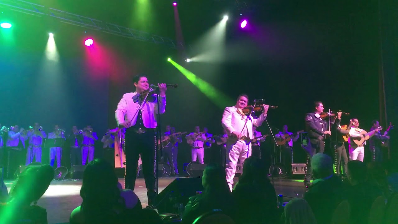 Fiesta en Jalisco | Mariachi Nuevo Tecalitlan, Mariachi Los Camperos ...