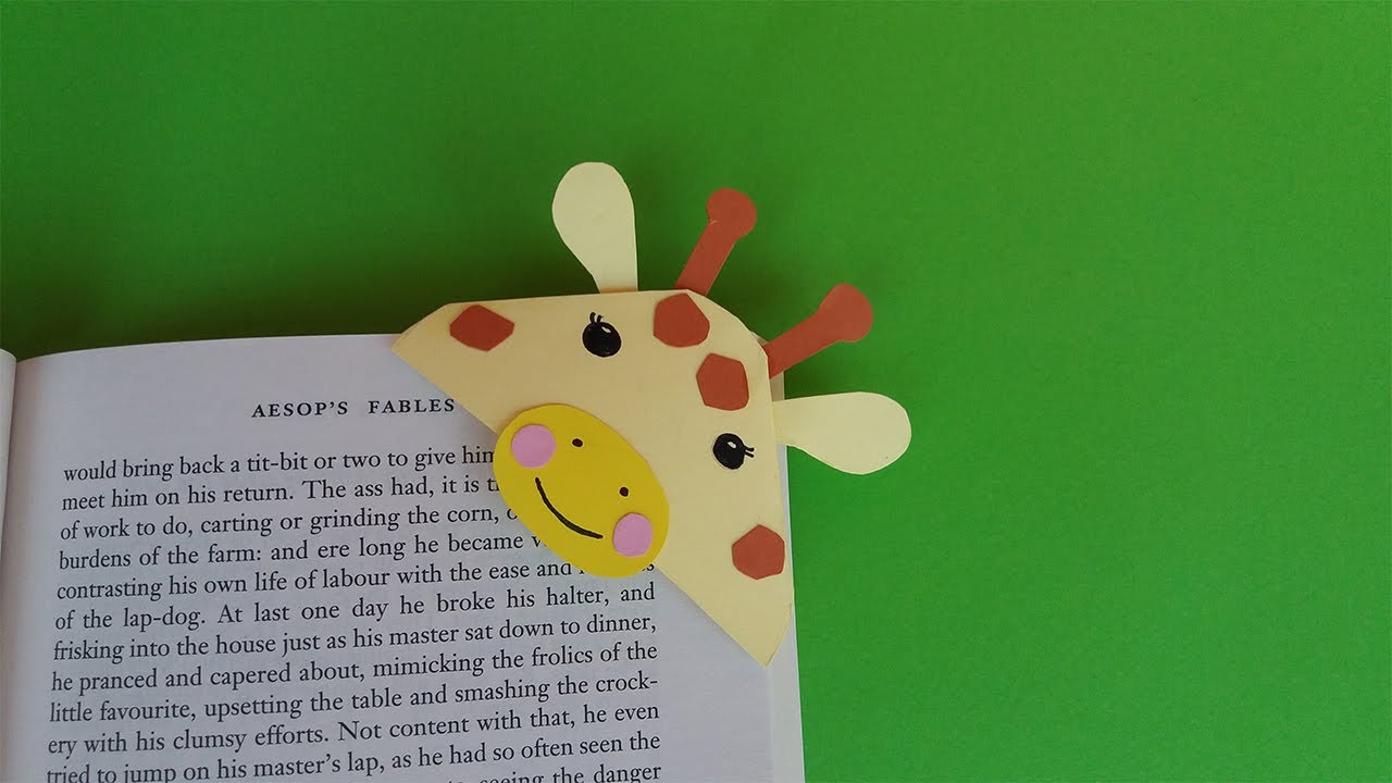 Easy Giraffe Bookmark Corner DIY - YouTube
