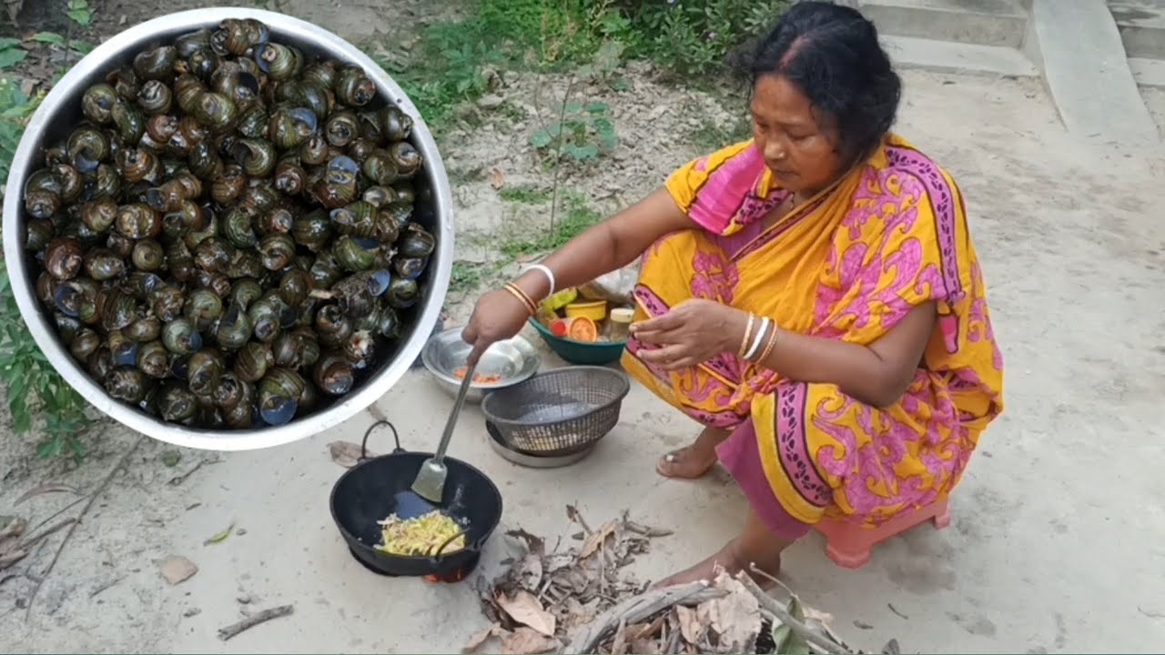 পুকুরে তোলা গুগলি মা মাংসের মতো রান্না করলো | gugli recipe | snail ...