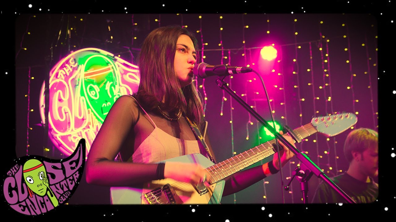 Kynsy live from The Close Encounter Club - YouTube