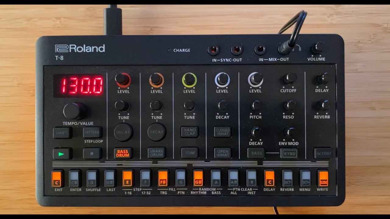 ROLAND T-8 ACID JAM - UPLIFTER - TB-303 - YouTube