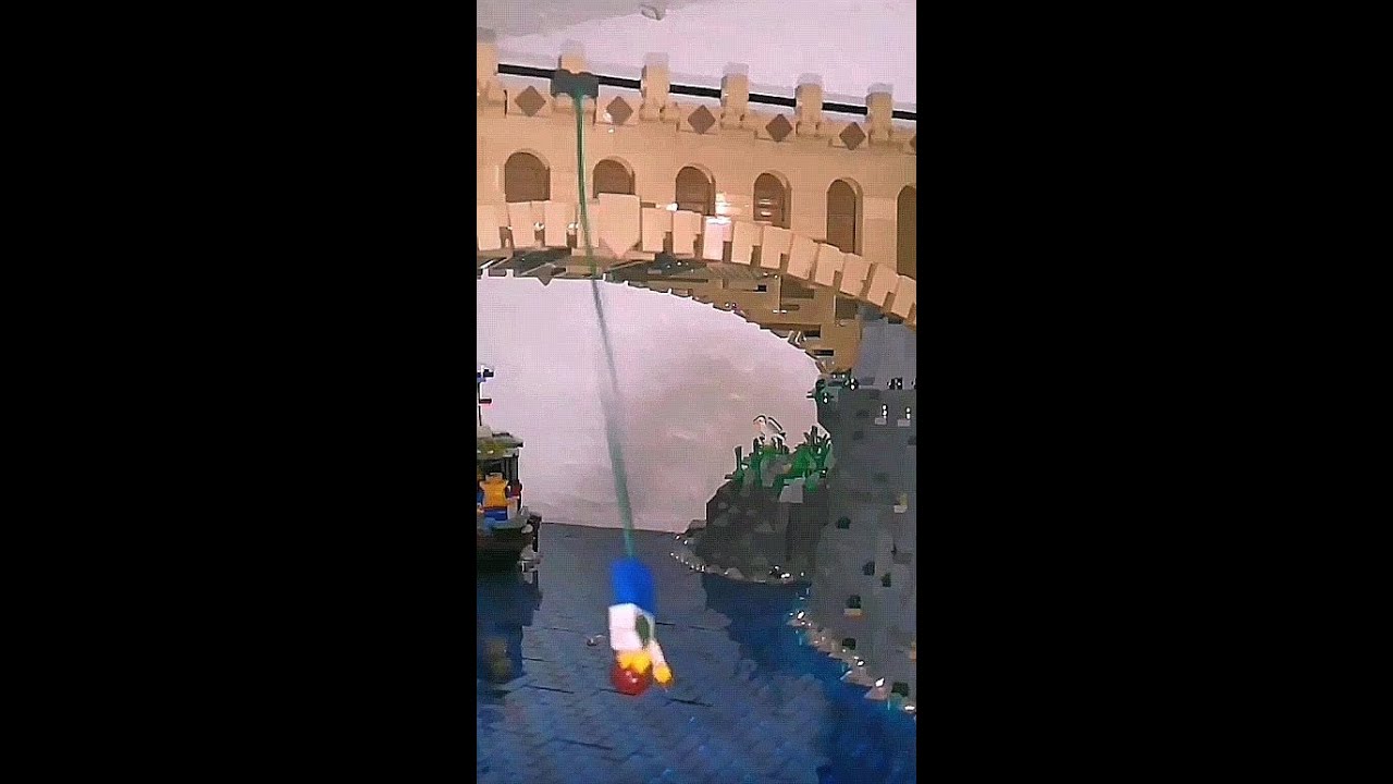 LEGO BUNGEE JUMP #minifigures #jump #bungeejumping #legocity #shorts # ...