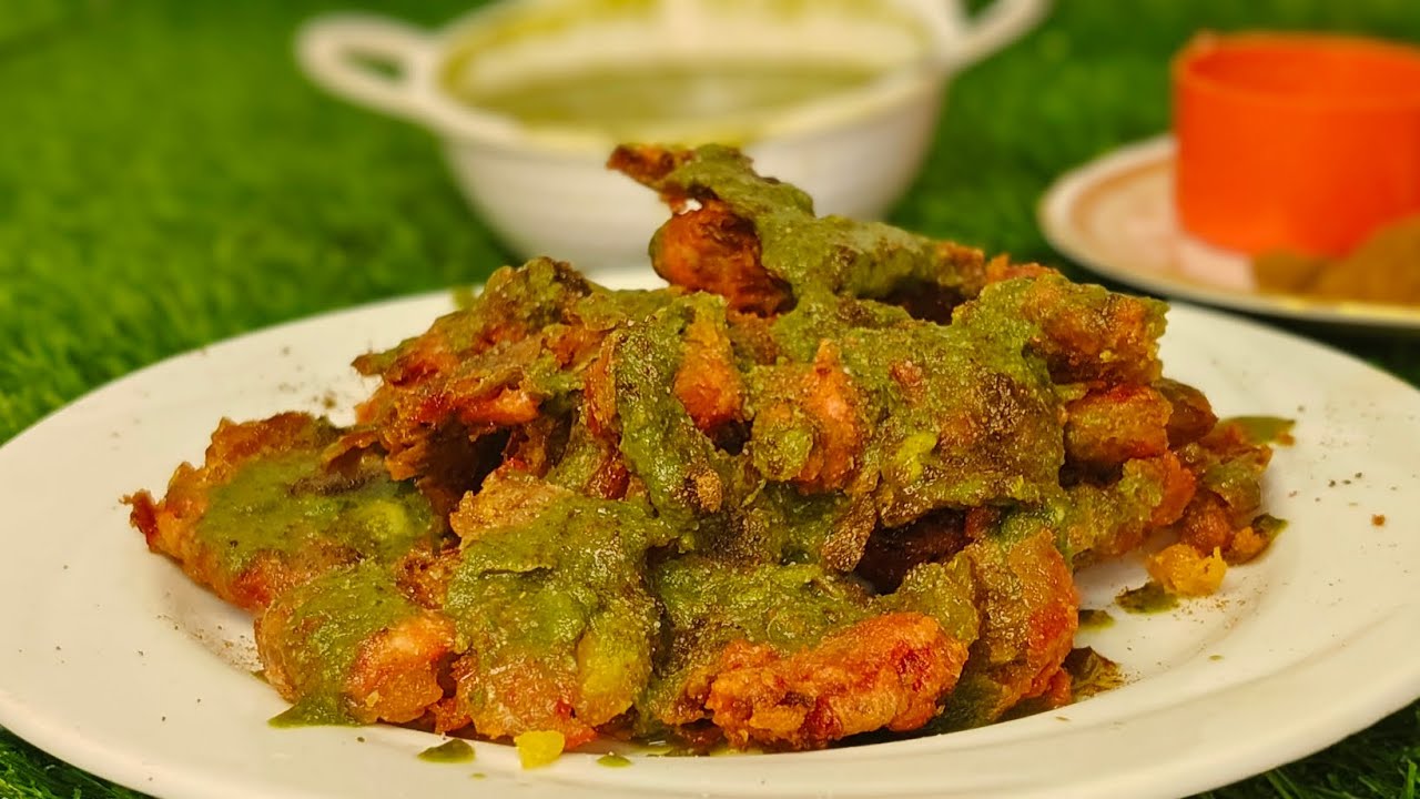 अलीगढ़ की मशहूर चटपटी चाट आलू के बरुले | Aloo Barule Recipe | Aloo Ke ...