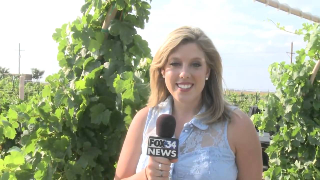 Amputee learns to walk and surprises wife on their wedding day - YouTube