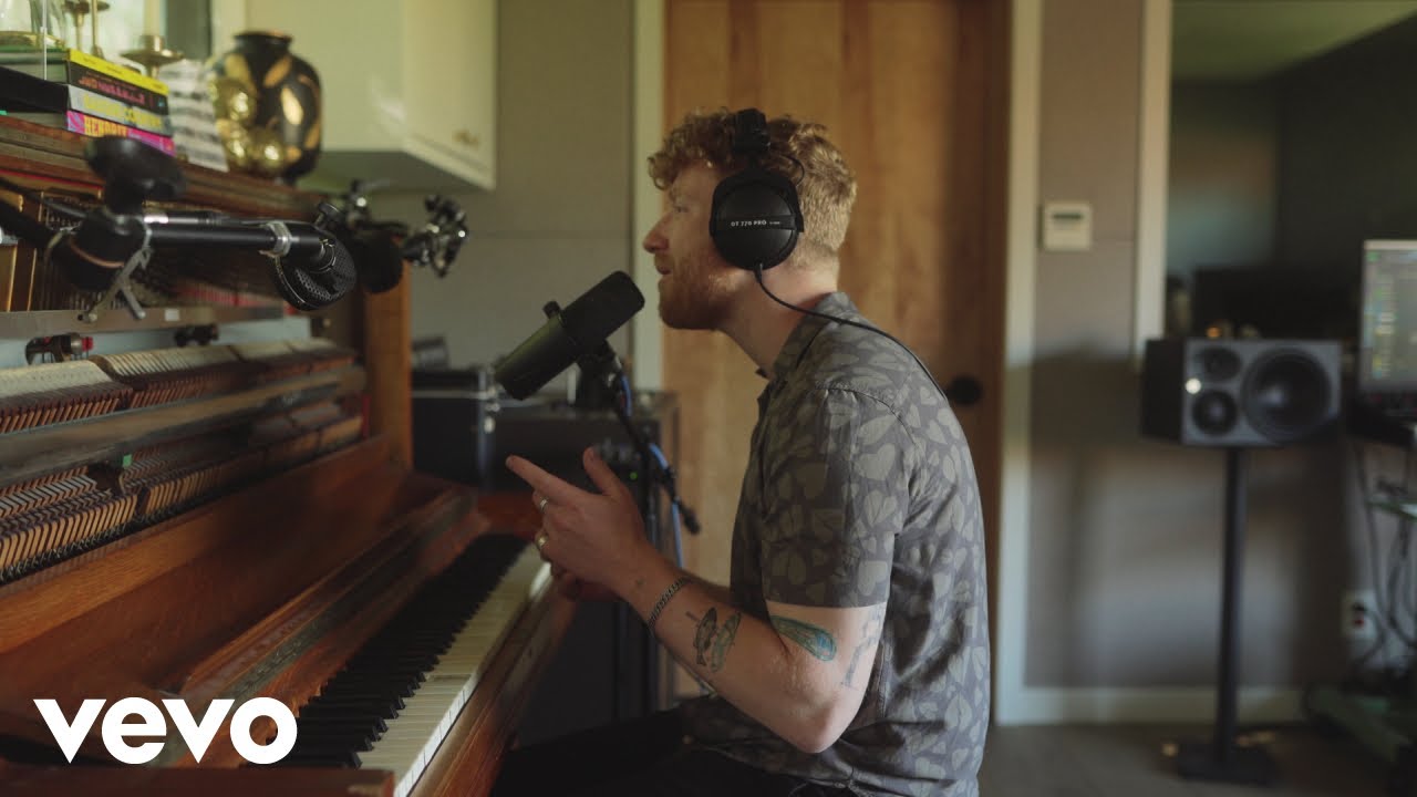 JP Saxe - Someone Else's Home (Live Solo) - YouTube