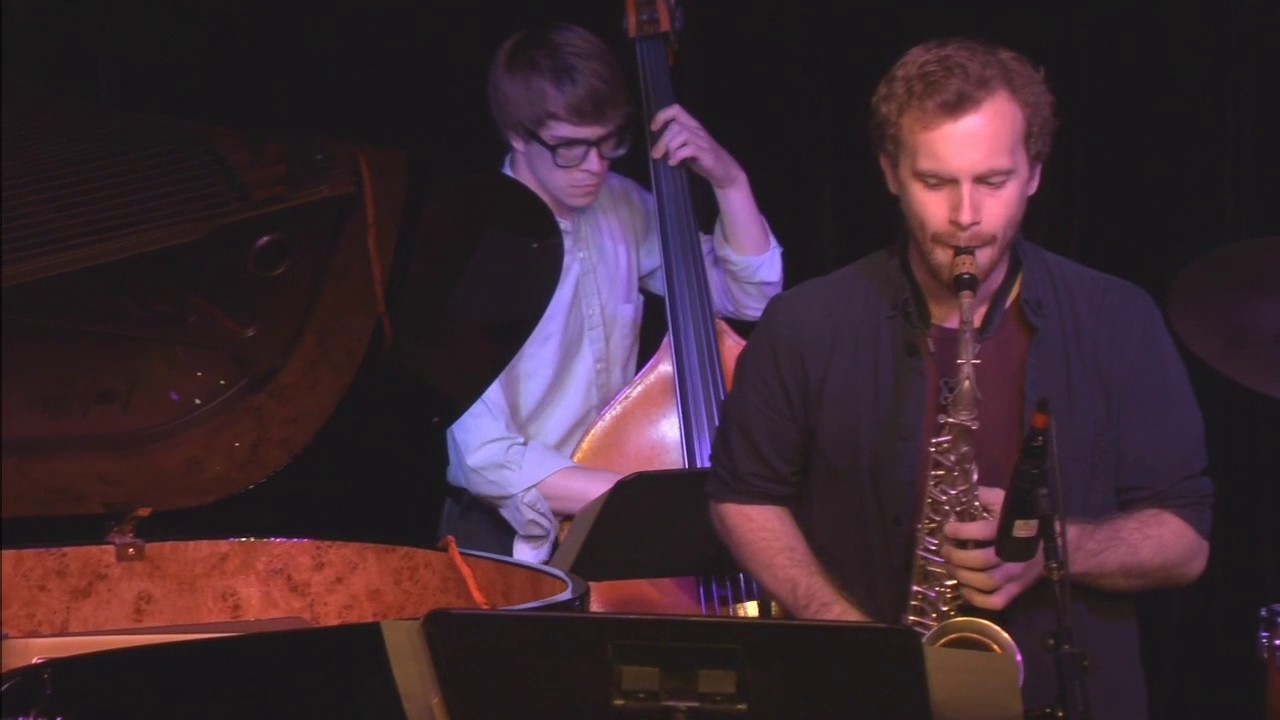 Happy Things (composed by Dabin Ryu) - YouTube