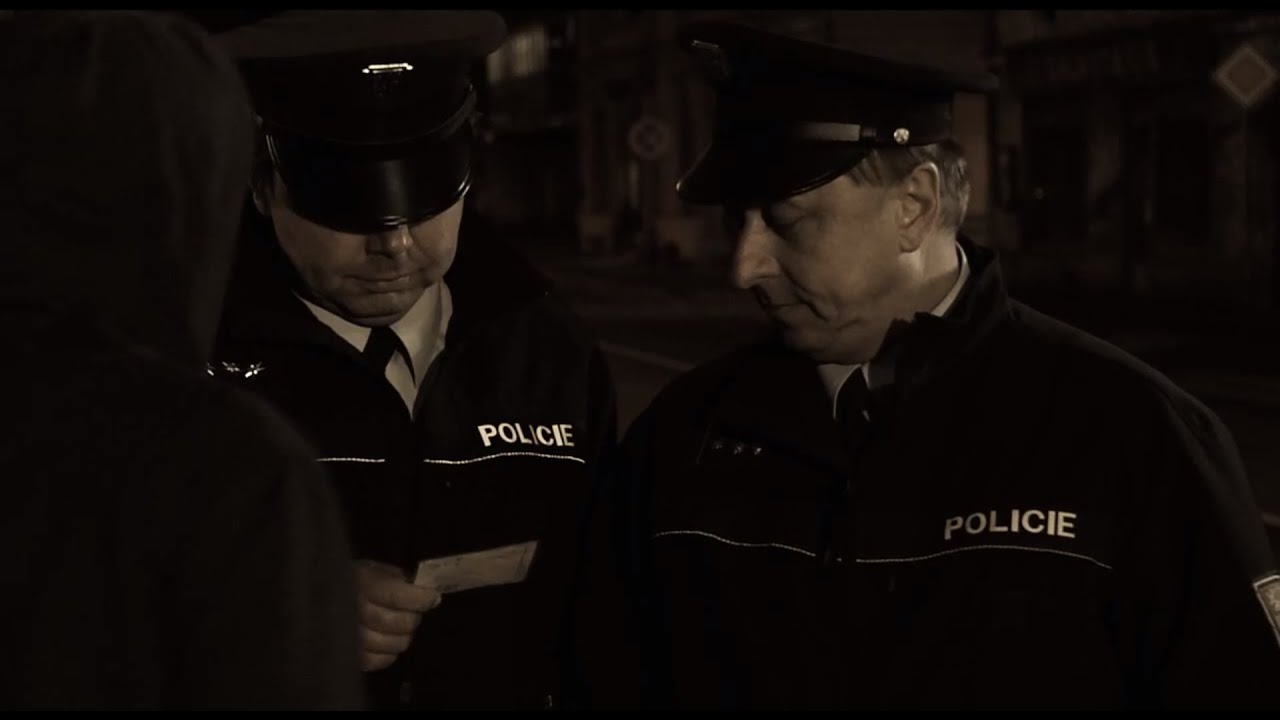 BASTARDI 3 - David Dolanský ve filmu - YouTube