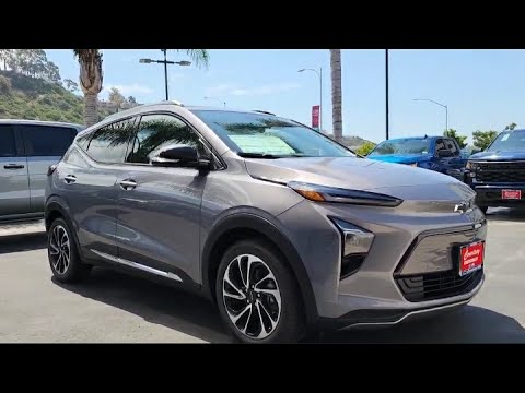 Chevrolet Bolt EUV Premier 2023 in Gray Ghost Metallic with Jet Black ...