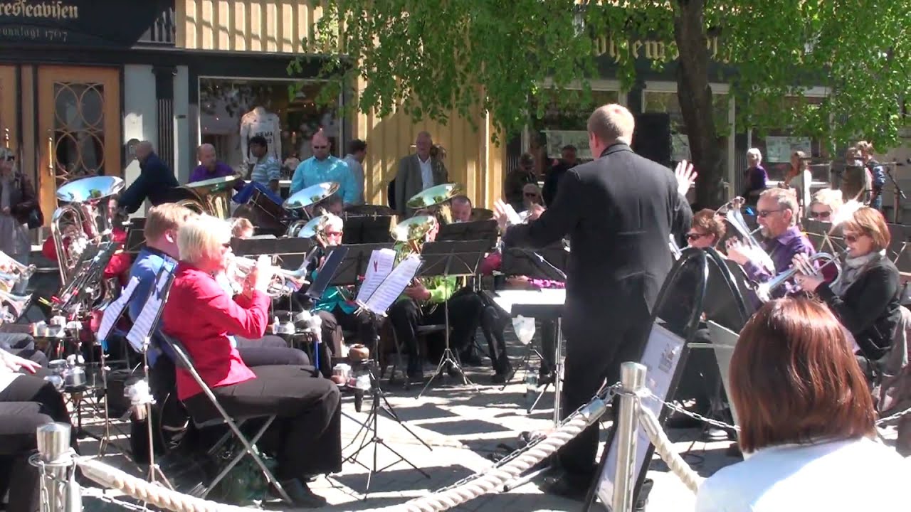 Victors Acclaimed (Bramwell Coles) - YouTube