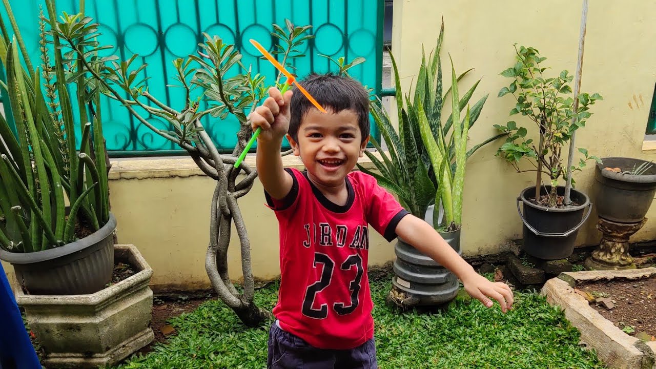 Main baling-baling - YouTube