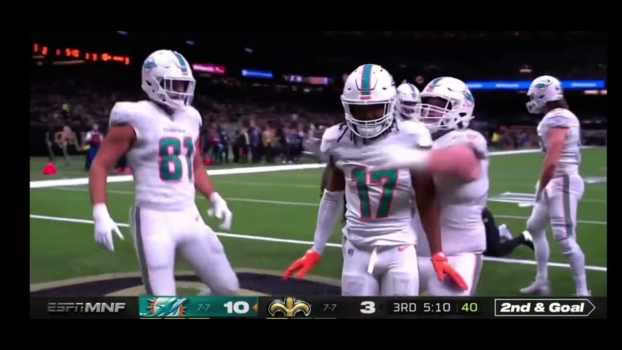 Jaylen Waddle first NFL Waddle - YouTube