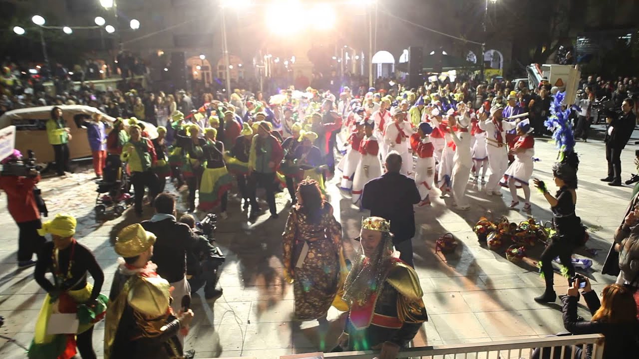 syriano karnavali 2014 xoreytiko Syros By Night - YouTube