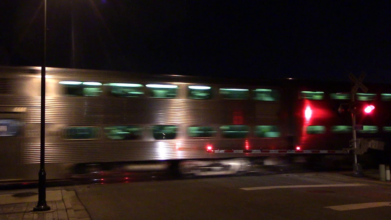 Metra 111 South in Lemont, IL 1/14/20 - YouTube