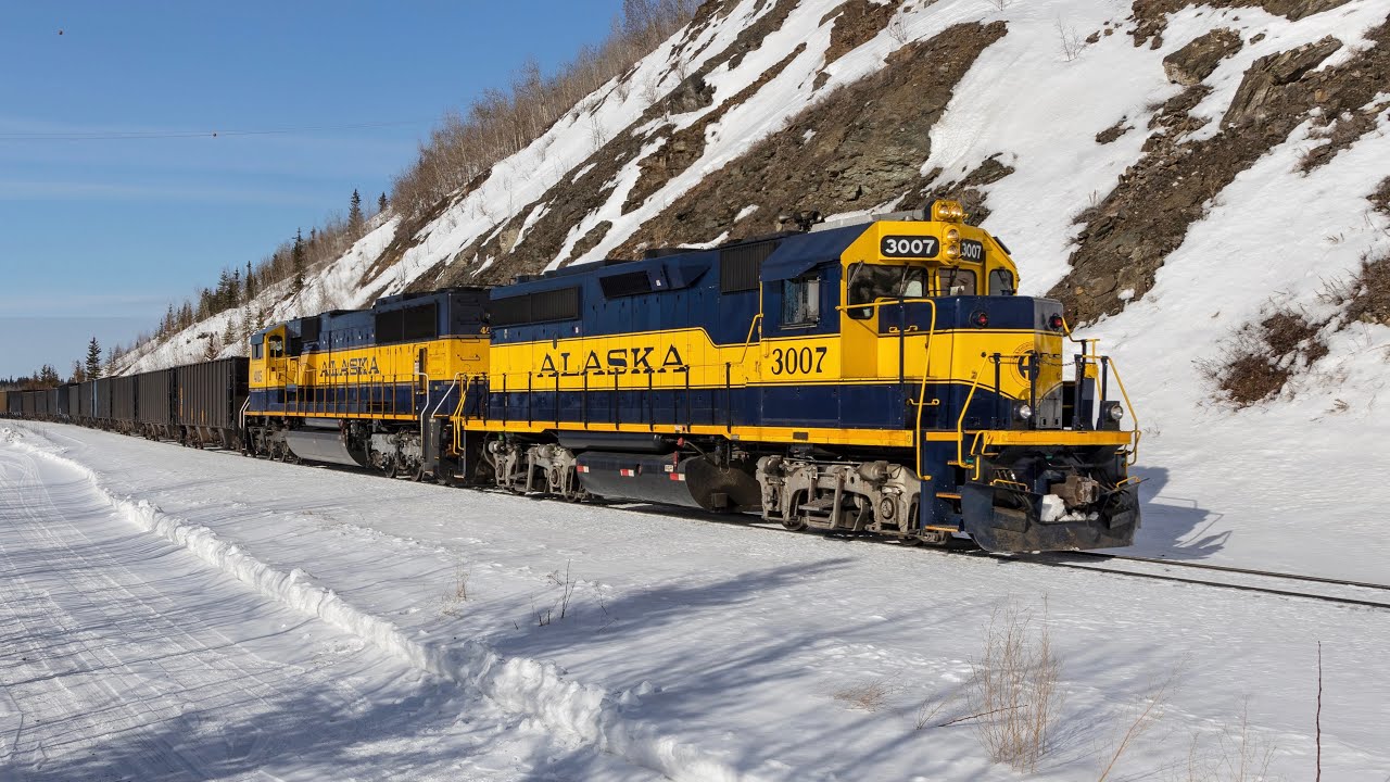 Alaska Railroad’s Fairbanks Coal Train - YouTube