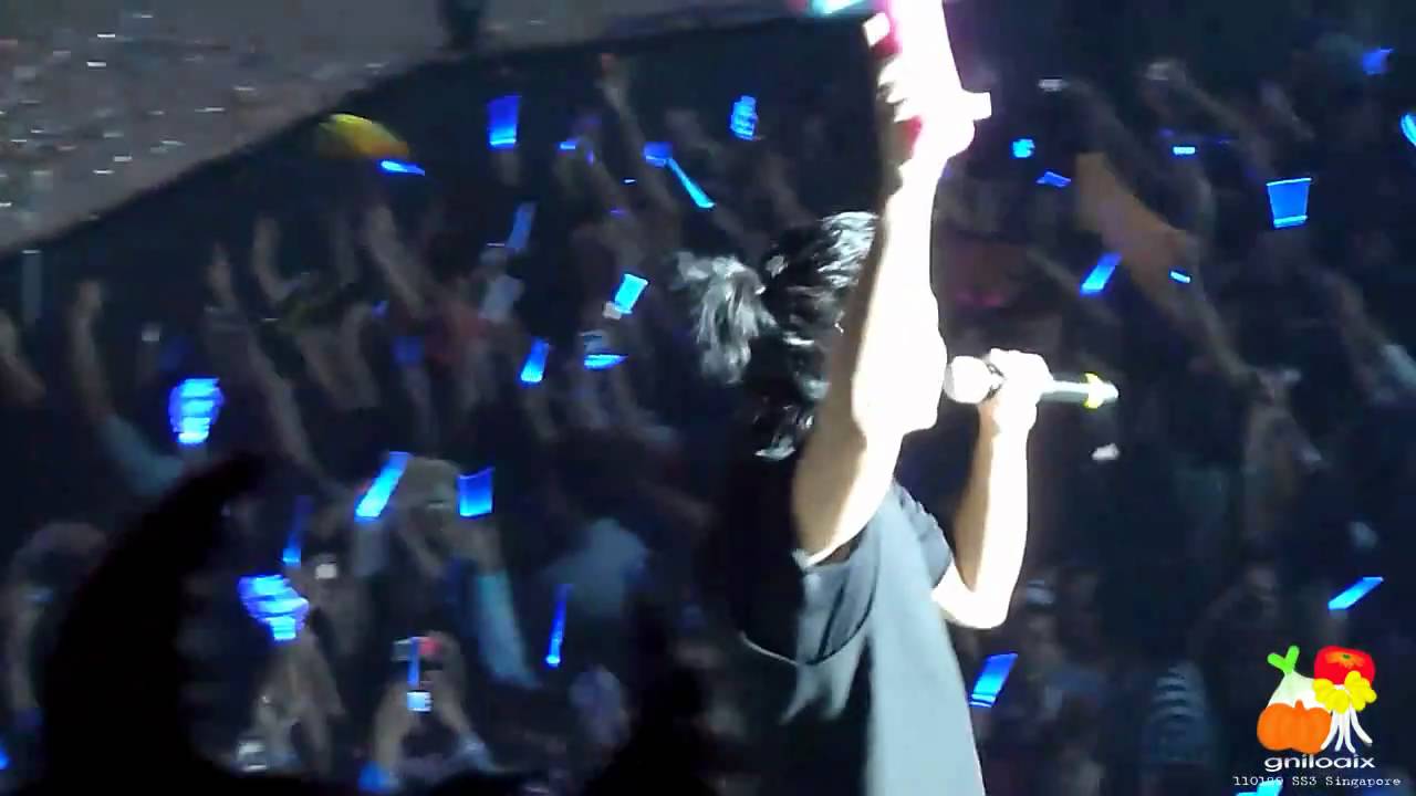 [Fancam] 110129 Super Junior SS3 Singapore - Dancing Out - YouTube