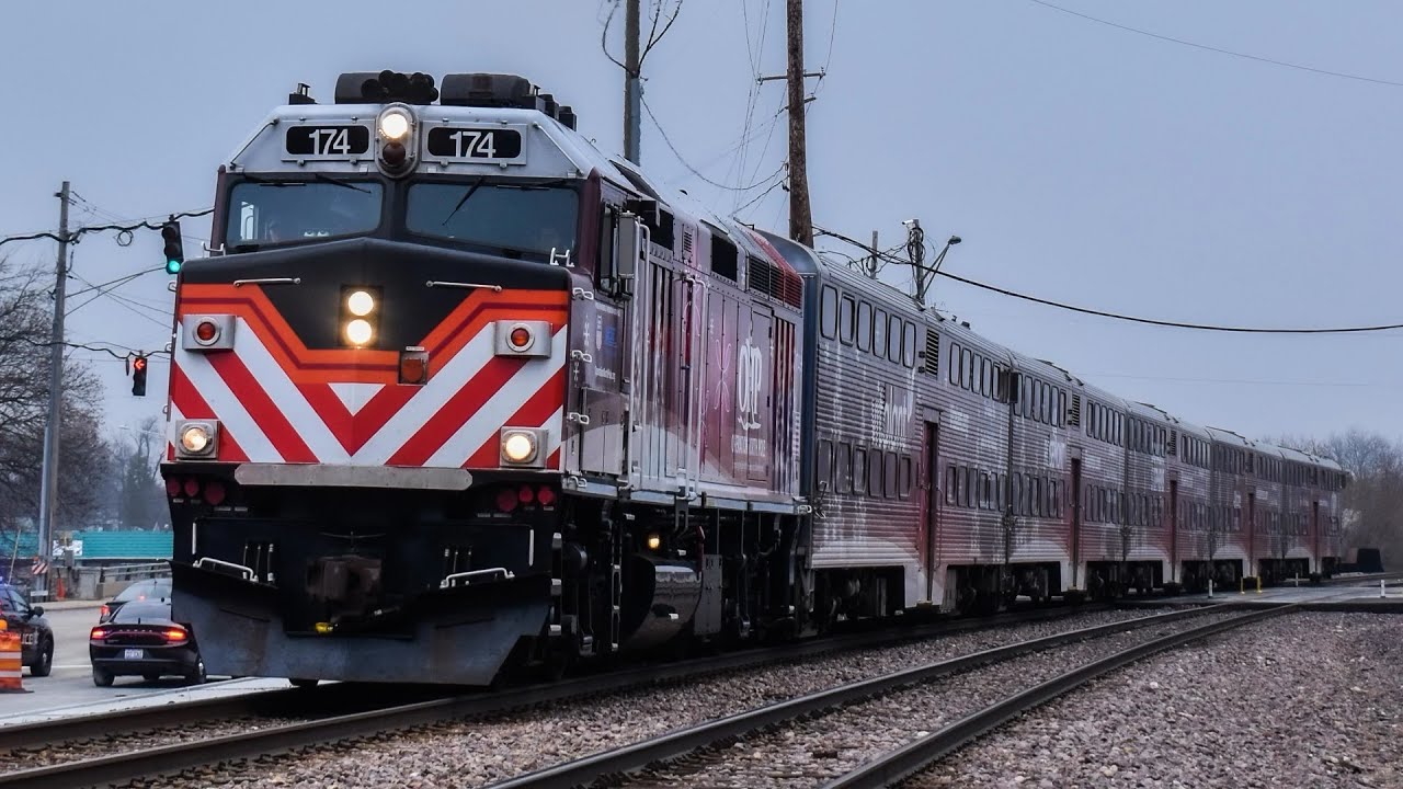 Metra’s Operation North Pole 2019! - YouTube