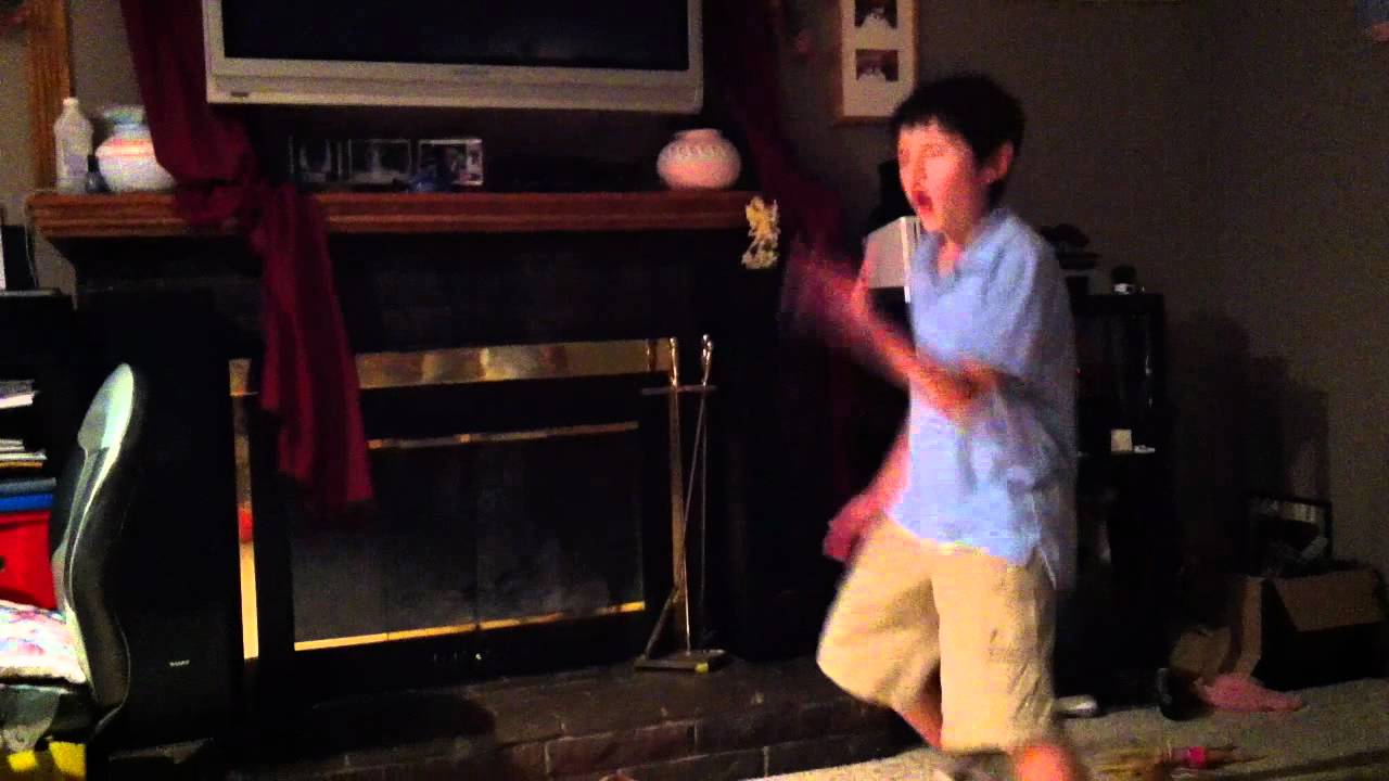 fart fight 2011 - YouTube