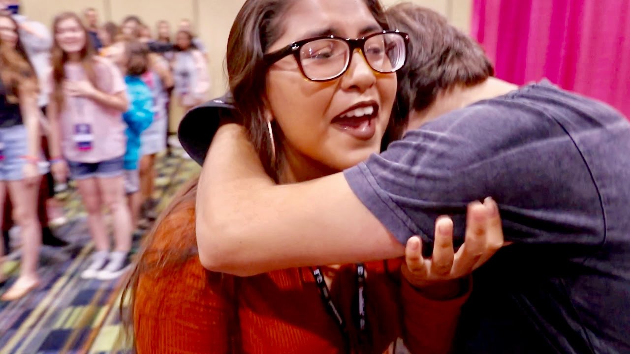 A FAN MADE DAVID CRY!!! - YouTube