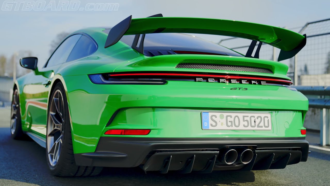 🏁 Python Green Porsche 911 GT3 992-generation in detail and on track 🏁 ...