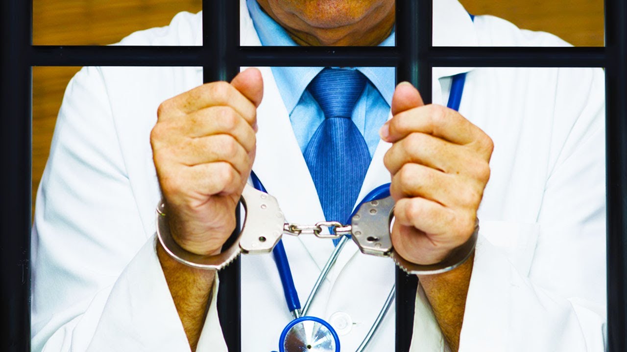 Why Texas Wants To Jail Doctors - YouTube