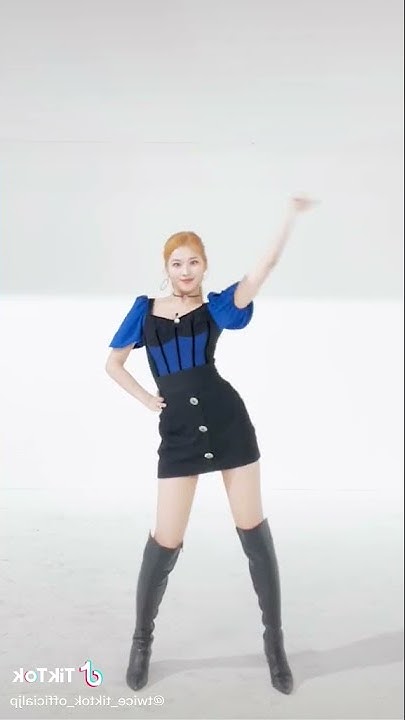 [Un-Mirrored] TWICE (트와이스) - 'Kura Kura (쿠라쿠라)' Dance TikTok 안무영상 (SANA ver.) - YouTube